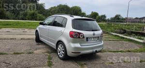 Pelēks Volkswagen Golf Plus 2013 Liepāja, ar dzinēja tilpumu 2.00 L un nobraukumu 246 tūkst. km par 4500 €, foto 3 vietnē AUTOMOTO.COM.LV