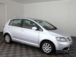 Pelēks Volkswagen Golf Plus 2005 Tallina, ar dzinēja tilpumu 1.60 L un nobraukumu 246 tūkst. km par 1499 €, foto  vietnē AUTOMOTO.COM.LV