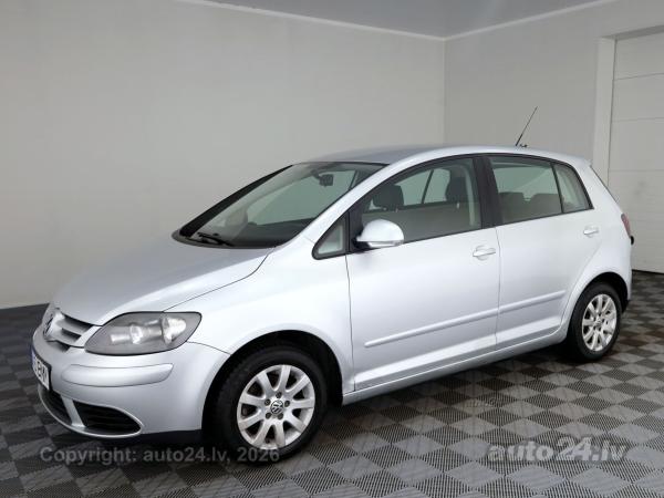 Pelēks Volkswagen Golf Plus 2005 Tallina, ar dzinēja tilpumu 1.60 L un nobraukumu 245 tūkst. km par 1499 €, foto 2 vietnē AUTOMOTO.COM.LV