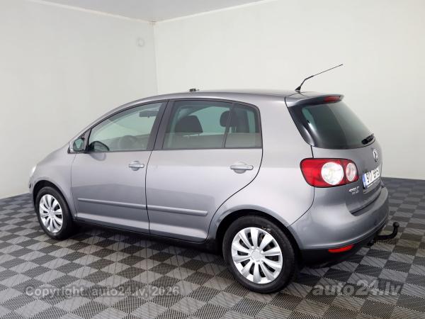 Pelēks Volkswagen Golf Plus 2007 Tallina, ar dzinēja tilpumu 1.60 L un nobraukumu 221 tūkst. km par 799 €, foto 4 vietnē AUTOMOTO.COM.LV