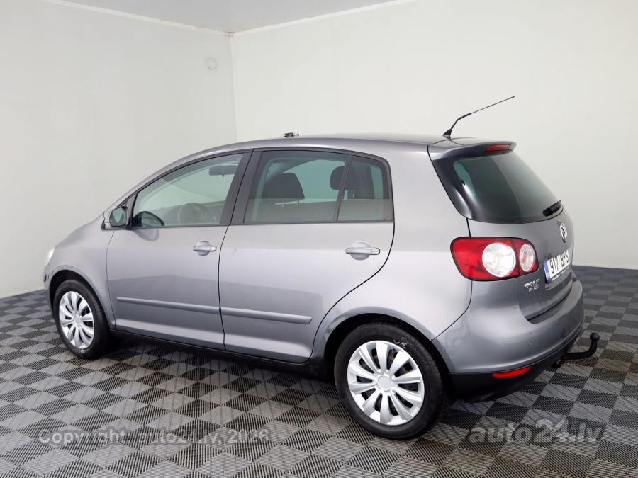 Pelēks Volkswagen Golf Plus 2007 Tallina, ar dzinēja tilpumu 1.60 L un nobraukumu 221 tūkst. km par 799 €, foto 5 vietnē AUTOMOTO.COM.LV