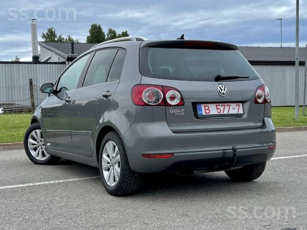 Pelēks Volkswagen Golf Plus 2010 Cēsis, ar dzinēja tilpumu 1.40 L un nobraukumu 230 tūkst. km par 5800 €, foto 2 vietnē AUTOMOTO.COM.LV