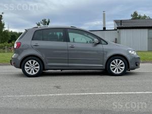 Pelēks Volkswagen Golf Plus 2010 Cēsis, ar dzinēja tilpumu 1.40 L un nobraukumu 230 tūkst. km par 5800 €, foto 6 vietnē AUTOMOTO.COM.LV
