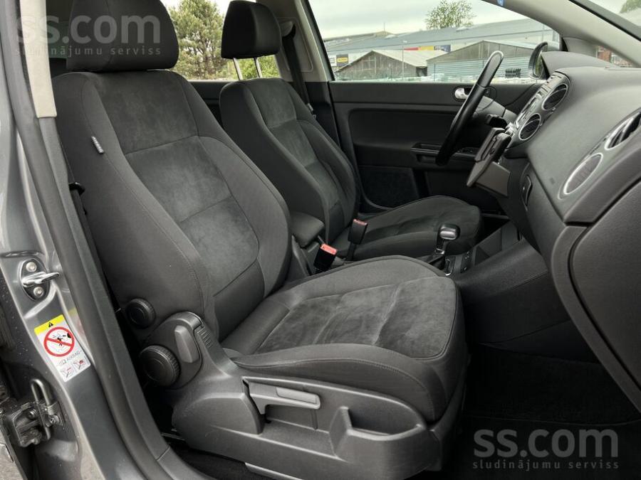 Pelēks Volkswagen Golf Plus 2010 Cēsis, ar dzinēja tilpumu 1.40 L un nobraukumu 230 tūkst. km par 5800 €, foto 12 vietnē AUTOMOTO.COM.LV