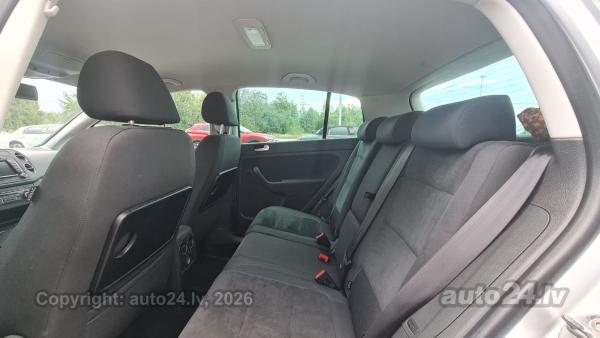 Grey Volkswagen Golf Plus 2011 in Tallinn, with an engine capacity of 1.60 L and mileage of 93 thousand km for 7777 €, photo 6 on AUTOMOTO.COM.LV