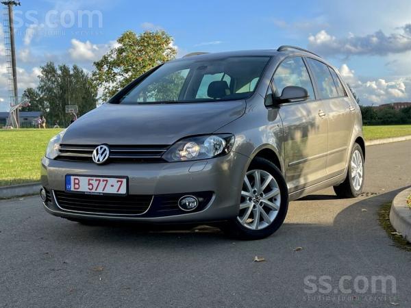Volkswagen Golf Plus 2013 Cēsis vietnē Pelēks Volkswagen Golf Plus 2013 Cēsis, ar dzinēja tilpumu 2.00 L un nobraukumu 266 tūkst. km par 6500 €, foto 4 vietnē AUTOMOTO.COM.LV