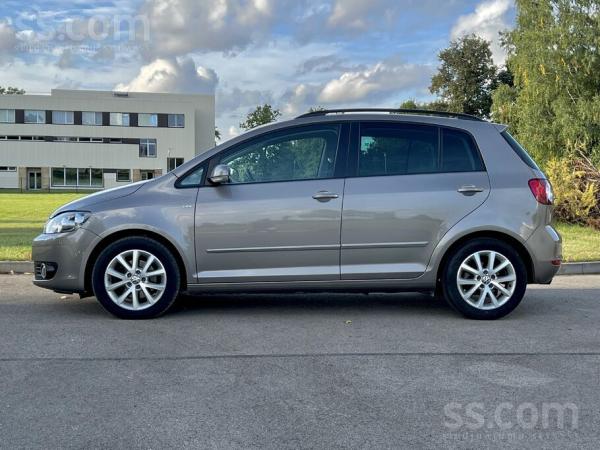 Volkswagen Golf Plus 2013 Cēsis vietnē Pelēks Volkswagen Golf Plus 2013 Cēsis, ar dzinēja tilpumu 2.00 L un nobraukumu 266 tūkst. km par 6500 €, foto 6 vietnē AUTOMOTO.COM.LV