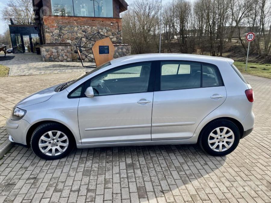 Volkswagen Golf Plus 2005 in Rezekne, with an engine capacity of 1.90 L and mileage of 0 thousand km for 3250 €, photo 6 on AUTOMOTO.COM.LV