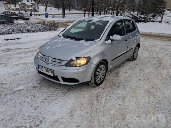 Volkswagen Golf Plus 2005 Cēsis, ar dzinēja tilpumu 1.60 L un nobraukumu 195 tūkst. km par 950 €, foto 1 vietnē AUTOMOTO.COM.LV