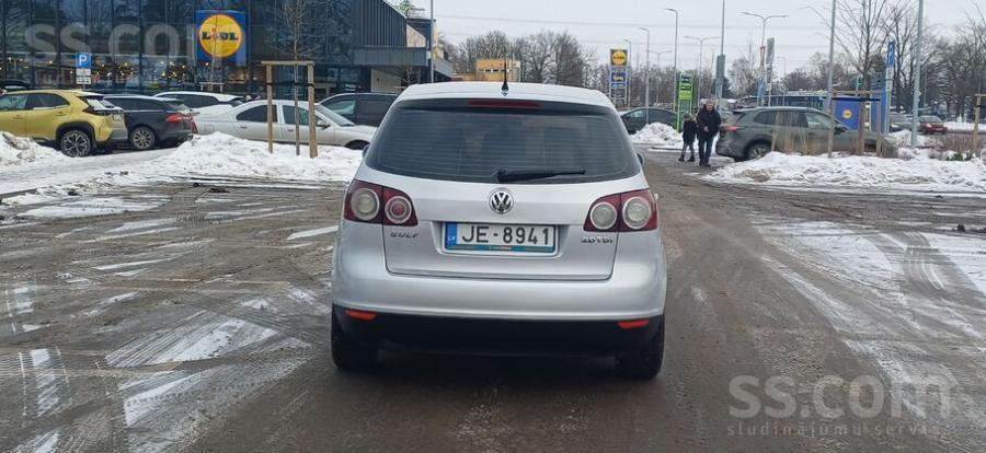 Volkswagen Golf Plus 2005 in Riga, with an engine capacity of 2.00 L and mileage of 354 thousand km for 2450 €, photo 5 on AUTOMOTO.COM.LV