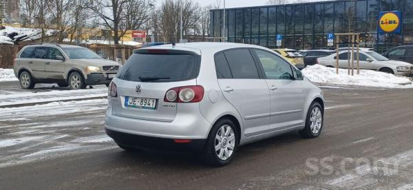 Volkswagen Golf Plus 2005 Rīga, ar dzinēja tilpumu 2.00 L un nobraukumu 354 tūkst. km par 2450 €, foto 6 vietnē AUTOMOTO.COM.LV