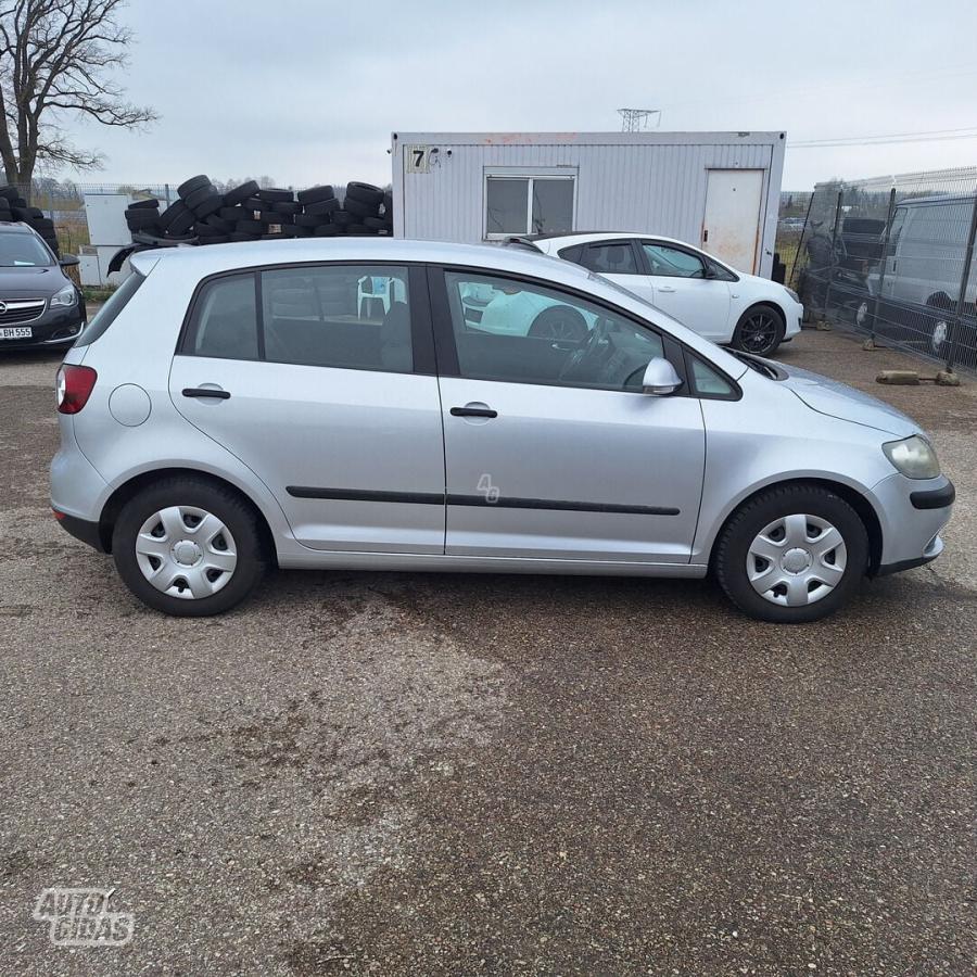 Volkswagen Golf Plus 2005 Marijampole, ar dzinēja tilpumu 1.60 L un nobraukumu 132 tūkst. km par 2350 €, foto 7 vietnē AUTOMOTO.COM.LV