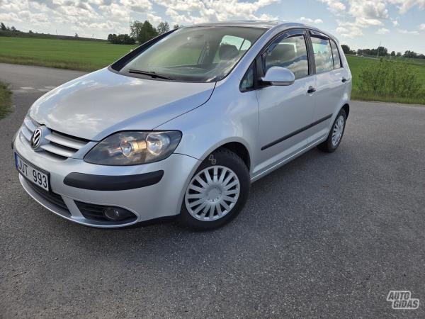 Volkswagen Golf Plus 2005 in Radviliskis, with an engine capacity of 1.60 L and mileage of 300 thousand km for 1200 €, photo 3 on AUTOMOTO.COM.LV