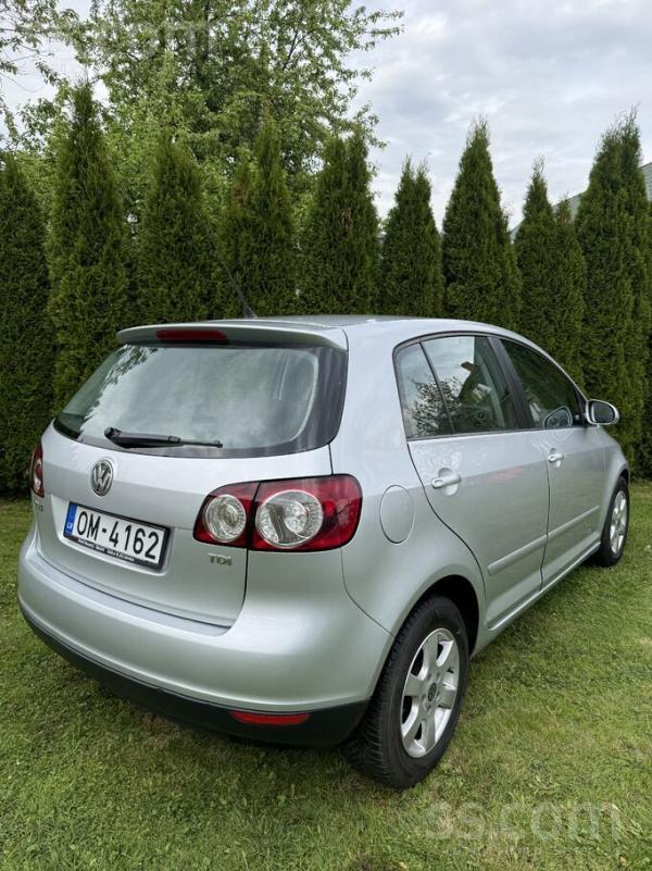 Volkswagen Golf Plus 2005 Balvi, ar dzinēja tilpumu 1.90 L un nobraukumu 250 tūkst. km par 2999 €, foto 3 vietnē AUTOMOTO.COM.LV