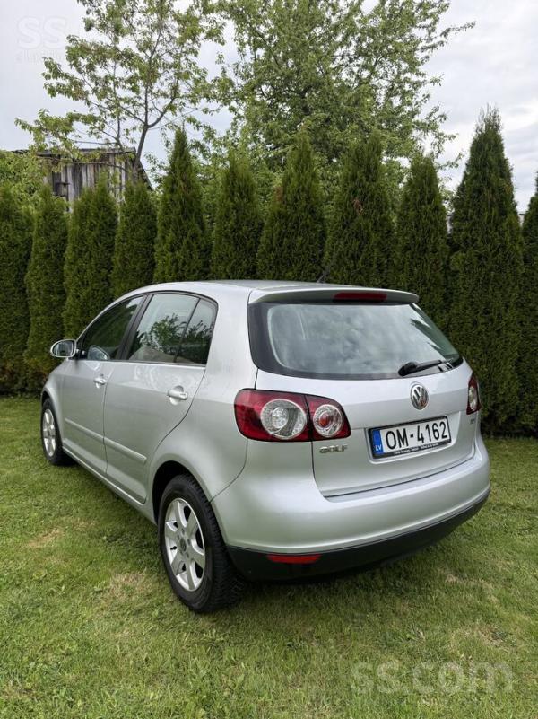 Volkswagen Golf Plus 2005 Balvi, ar dzinēja tilpumu 1.90 L un nobraukumu 250 tūkst. km par 2999 €, foto 4 vietnē AUTOMOTO.COM.LV