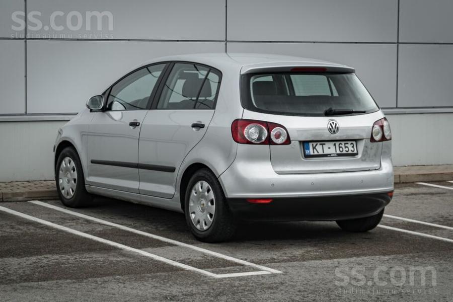 Volkswagen Golf Plus 2005 Rīga, ar dzinēja tilpumu 1.40 L un nobraukumu 0 tūkst. km par 995 €, foto 7 vietnē AUTOMOTO.COM.LV