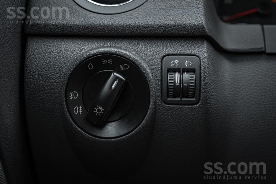 Volkswagen Golf Plus 2005 Rīga, ar dzinēja tilpumu 1.40 L un nobraukumu 0 tūkst. km par 995 €, foto 23 vietnē AUTOMOTO.COM.LV