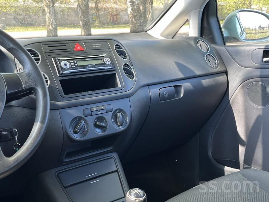 Volkswagen Golf Plus 2005 in Riga, with an engine capacity of 1.90 L and mileage of 0 thousand km for 690 €, photo 10 on AUTOMOTO.COM.LV