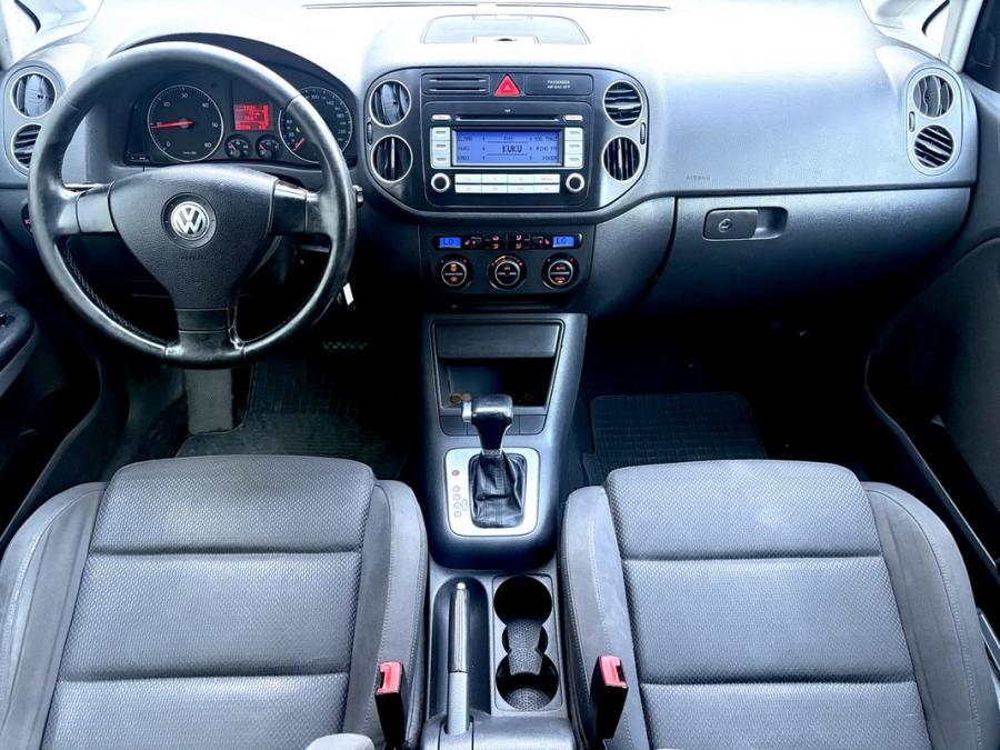 Volkswagen Golf Plus 2005 in Tallinn, with an engine capacity of 2.00 L and mileage of 302 thousand km for 2199 €, photo 23 on AUTOMOTO.COM.LV