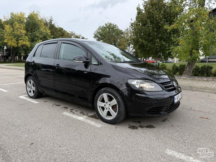 Volkswagen Golf Plus 2005 in Ariogala, with an engine capacity of 1.90 L and mileage of 190 thousand km for 1450 €, photo 3 on AUTOMOTO.COM.LV