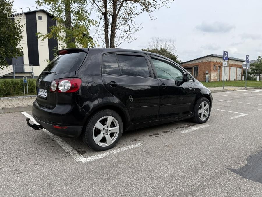 Volkswagen Golf Plus 2005 in Ariogala, with an engine capacity of 1.90 L and mileage of 190 thousand km for 1450 €, photo 4 on AUTOMOTO.COM.LV