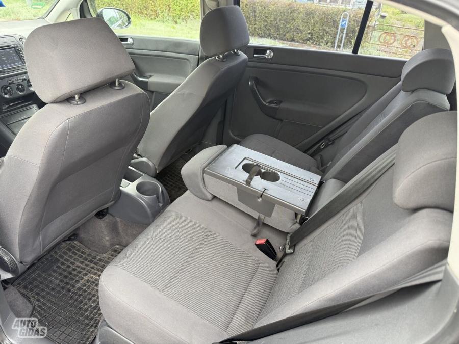 Volkswagen Golf Plus 2005 in Ariogala, with an engine capacity of 1.90 L and mileage of 190 thousand km for 1450 €, photo 7 on AUTOMOTO.COM.LV