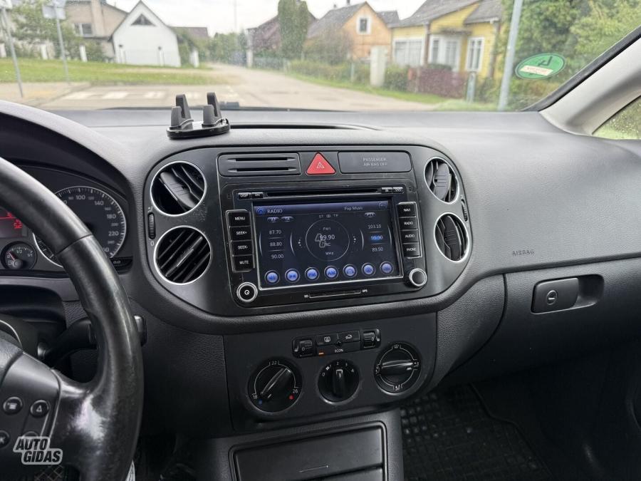 Volkswagen Golf Plus 2005 in Ariogala, with an engine capacity of 1.90 L and mileage of 190 thousand km for 1450 €, photo 9 on AUTOMOTO.COM.LV