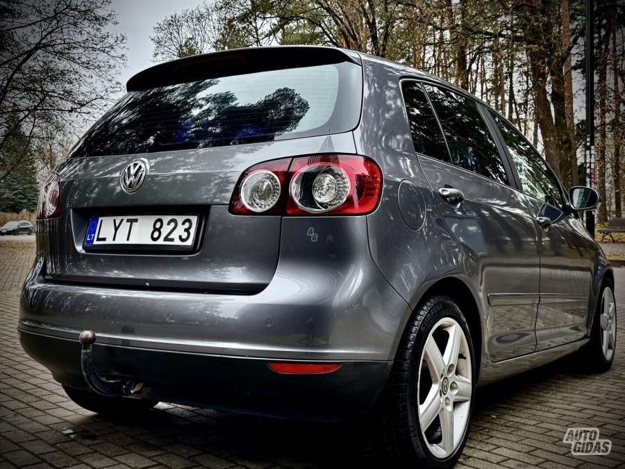 Volkswagen Golf Plus 2006 in Alytus, with an engine capacity of 2.00 L and mileage of 310 thousand km for 2699 €, photo 3 on AUTOMOTO.COM.LV