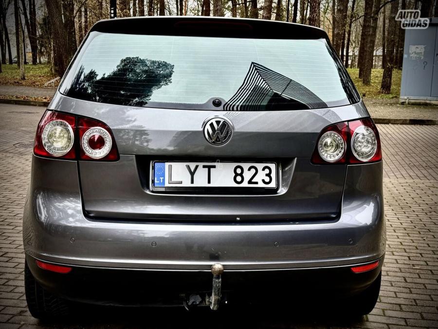 Volkswagen Golf Plus 2006 in Alytus, with an engine capacity of 2.00 L and mileage of 310 thousand km for 2699 €, photo 5 on AUTOMOTO.COM.LV
