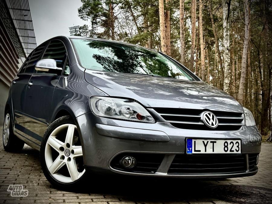 Volkswagen Golf Plus 2006 in Alytus, with an engine capacity of 2.00 L and mileage of 310 thousand km for 2699 €, photo 19 on AUTOMOTO.COM.LV
