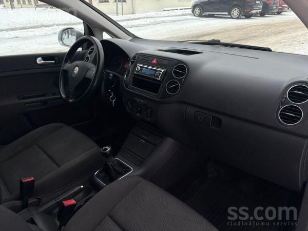 Volkswagen Golf Plus 2006 in Jelgava, with an engine capacity of 1.90 L and mileage of 236 thousand km for 2450 €, photo 4 on AUTOMOTO.COM.LV