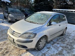 Volkswagen Golf Plus 2006 Viļņa, ar dzinēja tilpumu 1.90 L un nobraukumu 200 tūkst. km par 999 €, foto  vietnē AUTOMOTO.COM.LV