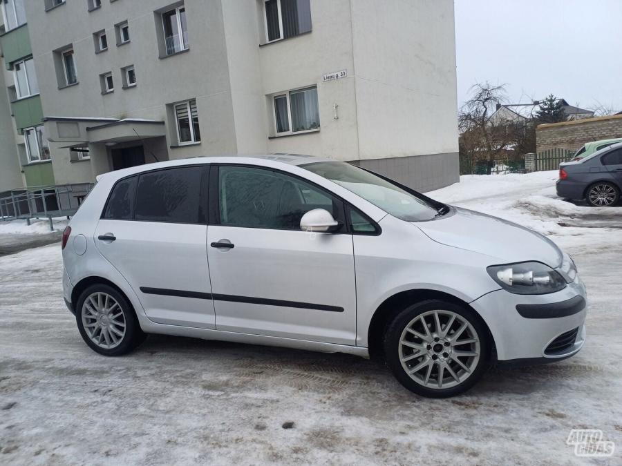 Volkswagen Golf Plus 2006 in Kaunas, with an engine capacity of 1.90 L and mileage of 2615 thousand km for 1750 €, photo 4 on AUTOMOTO.COM.LV