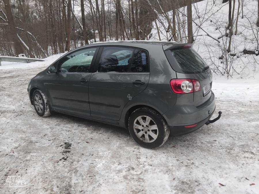 Volkswagen Golf Plus 2006 Kauņa, ar dzinēja tilpumu 2.00 L un nobraukumu 275 tūkst. km par 2700 €, foto 6 vietnē AUTOMOTO.COM.LV
