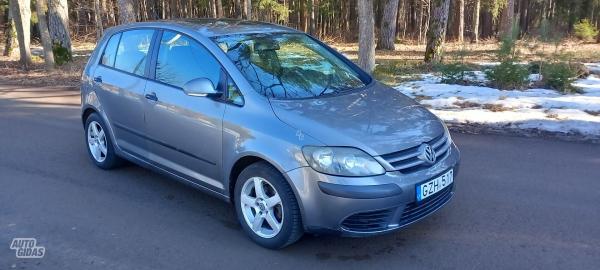 Volkswagen Golf Plus 2006 in Vilnius, with an engine capacity of 1.90 L and mileage of 247 thousand km for 1500 €, photo 2 on AUTOMOTO.COM.LV