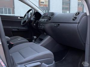 Volkswagen Golf Plus 2006 in Vilnius, with an engine capacity of 2.00 L and mileage of 287 thousand km for 3000 €, photo 15 on AUTOMOTO.COM.LV