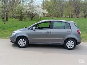 Volkswagen Golf Plus 2006 Šauļi, ar dzinēja tilpumu 1.90 L un nobraukumu 300 tūkst. km par 1600 €, foto 3 vietnē AUTOMOTO.COM.LV