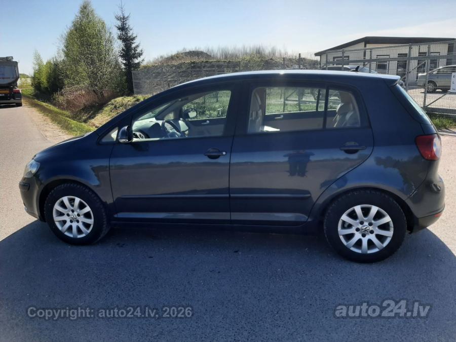 Volkswagen Golf Plus 2006 Tartu, ar dzinēja tilpumu 2.00 L un nobraukumu 201 tūkst. km par 3800 €, foto 3 vietnē AUTOMOTO.COM.LV