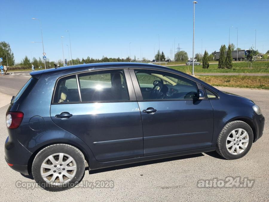Volkswagen Golf Plus 2006 Tartu, ar dzinēja tilpumu 2.00 L un nobraukumu 201 tūkst. km par 3800 €, foto 8 vietnē AUTOMOTO.COM.LV