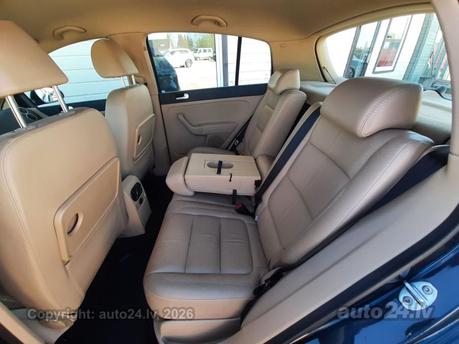 Volkswagen Golf Plus 2006 Tartu, ar dzinēja tilpumu 2.00 L un nobraukumu 201 tūkst. km par 3800 €, foto 17 vietnē AUTOMOTO.COM.LV
