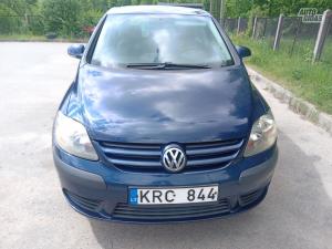 Volkswagen Golf Plus 2006 in Siauliai, with an engine capacity of 1.90 L and mileage of 290 thousand km for 1480 €, photo 3 on AUTOMOTO.COM.LV
