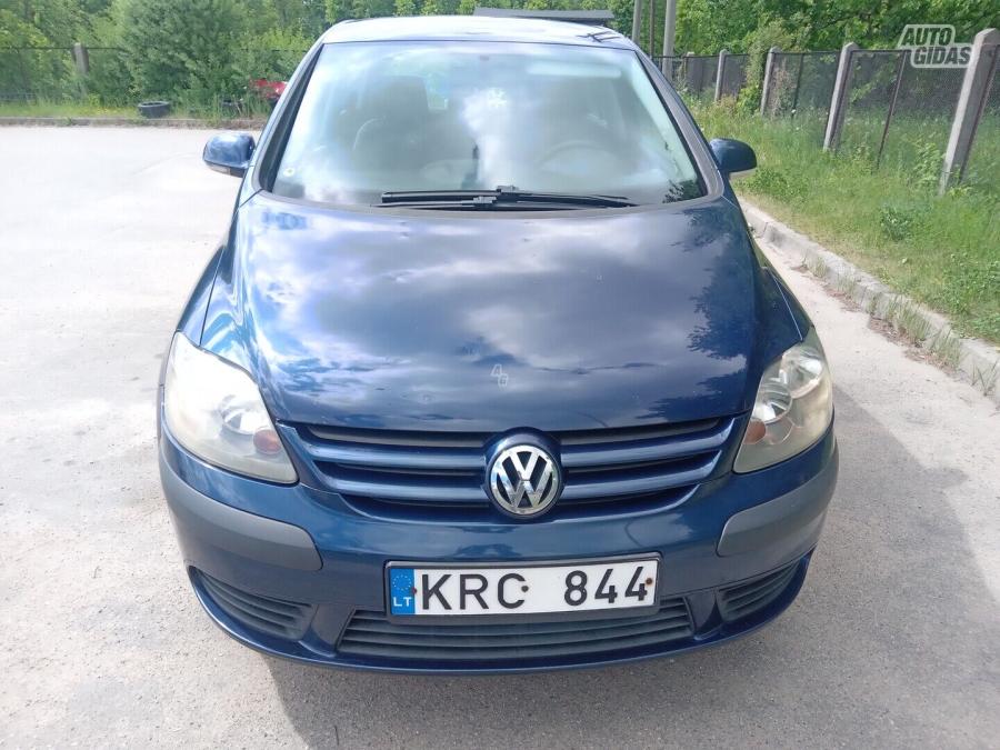 Volkswagen Golf Plus 2006 in Siauliai, with an engine capacity of 1.90 L and mileage of 290 thousand km for 1480 €, photo 3 on AUTOMOTO.COM.LV