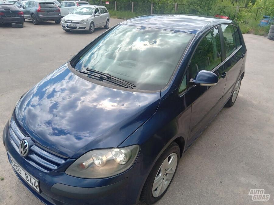 Volkswagen Golf Plus 2006 in Siauliai, with an engine capacity of 1.90 L and mileage of 290 thousand km for 1480 €, photo 10 on AUTOMOTO.COM.LV
