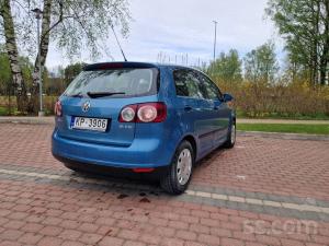 Volkswagen Golf Plus 2006 Rīga, ar dzinēja tilpumu 1.60 L un nobraukumu 255 tūkst. km par 1100 €, foto 5 vietnē AUTOMOTO.COM.LV