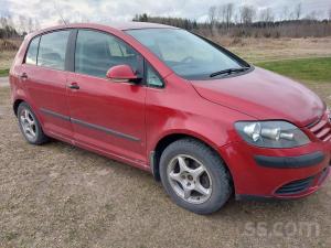Volkswagen Golf Plus 2006 in Riga, with an engine capacity of 1.60 L and mileage of 306 thousand km for 1700 €, photo 4 on AUTOMOTO.COM.LV