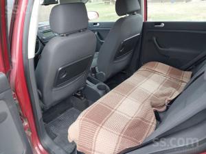 Volkswagen Golf Plus 2006 in Riga, with an engine capacity of 1.60 L and mileage of 306 thousand km for 1700 €, photo 16 on AUTOMOTO.COM.LV