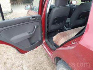 Volkswagen Golf Plus 2006 in Riga, with an engine capacity of 1.60 L and mileage of 306 thousand km for 1700 €, photo 17 on AUTOMOTO.COM.LV