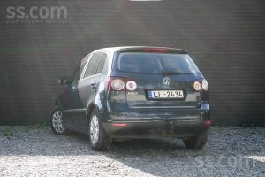 Volkswagen Golf Plus 2006 Rīga, ar dzinēja tilpumu 1.90 L un nobraukumu 250 tūkst. km par 3390 €, foto 5 vietnē AUTOMOTO.COM.LV