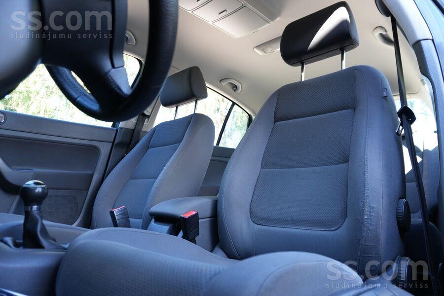 Volkswagen Golf Plus 2006 Rīga, ar dzinēja tilpumu 1.90 L un nobraukumu 250 tūkst. km par 3390 €, foto 8 vietnē AUTOMOTO.COM.LV
