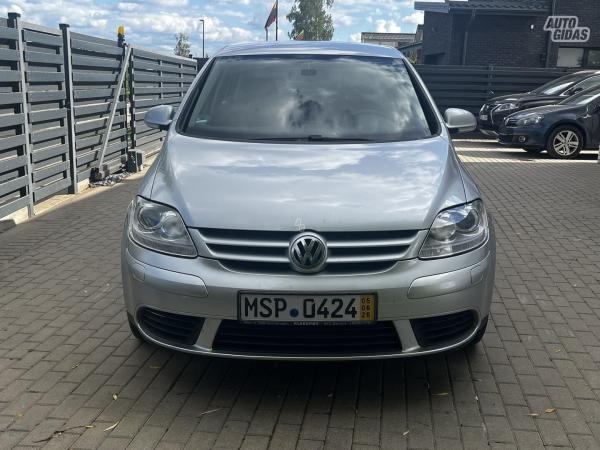 Volkswagen Golf Plus 2006 in Vilnius, with an engine capacity of 1.60 L and mileage of 189 thousand km for 2900 €, photo 1 on AUTOMOTO.COM.LV